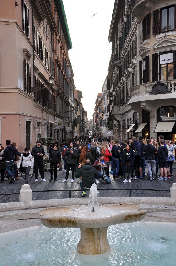 Piazza Di Spagna, Roma Italia Imagen editorial - Imagen de cuadrado ...