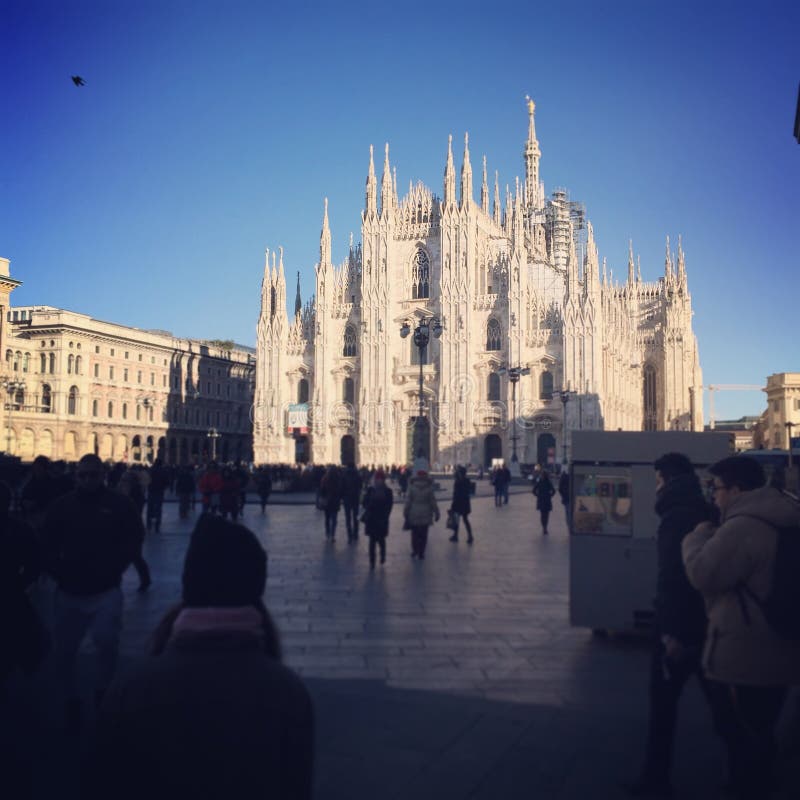 Piazza Duomo Milano editorial stock photo. Image of italy - 92425533