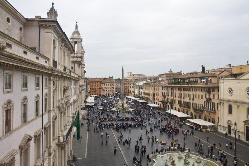 Piazza Navona editorial photography. Image of famous - 19350647