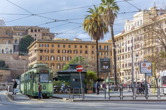 Piazza Risorgimento a Roma fotografia editoriale. Immagine di scaletta ...