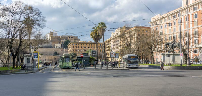 Piazza Risorgimento a Roma fotografia editoriale. Immagine di scaletta ...