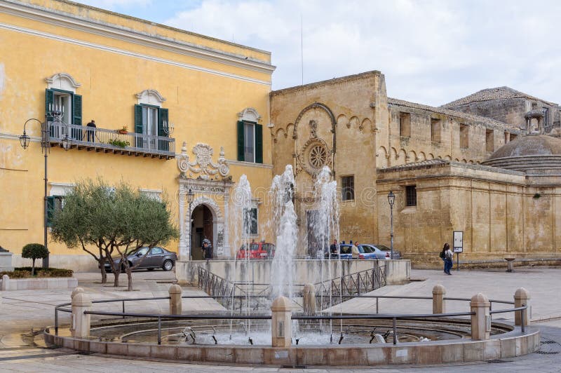 Piazza Vittorio Veneto - Matera Image stock éditorial - Image du ...