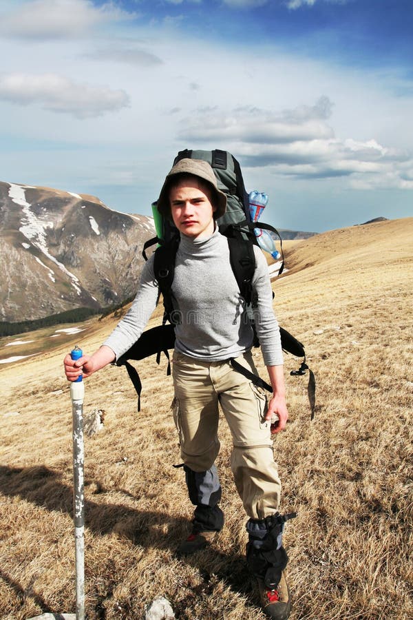 Piccolo escursionista immagine stock. Immagine di nave - 5110991