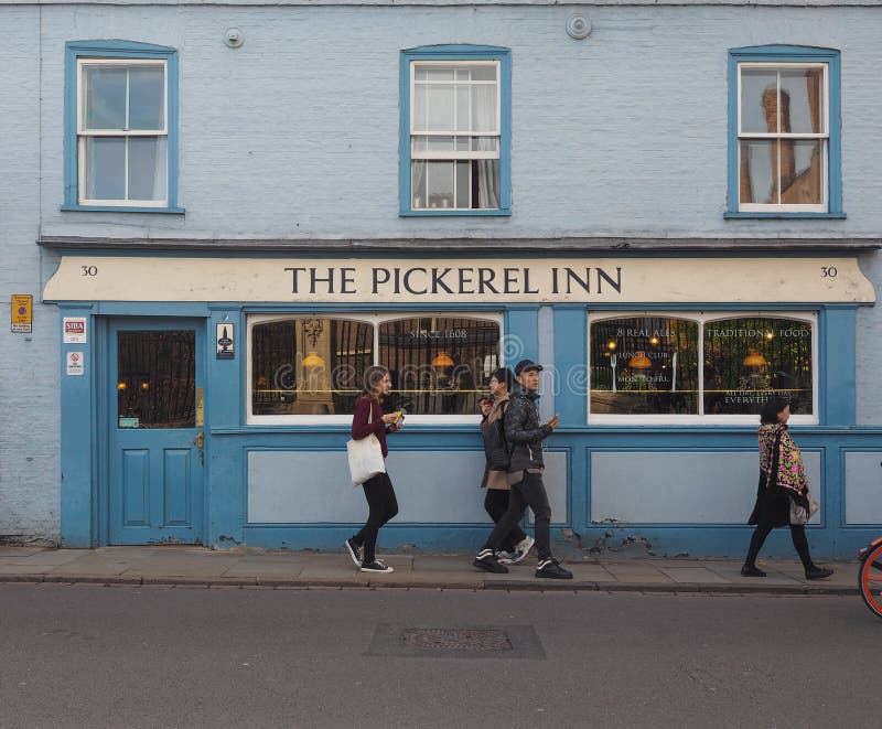 The Pickerel Inn Pub Storefront in Cambridge Editorial Photography ...