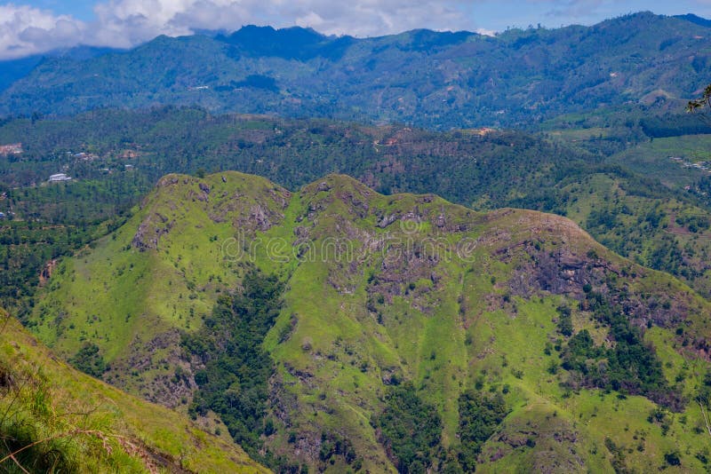 Pico De Mini Adams, Sri Lanka Imagen de archivo - Imagen de rural ...