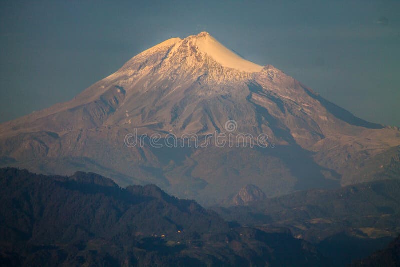 Pico de Orizaba volcano stock image. Image of beautiful - 70603431