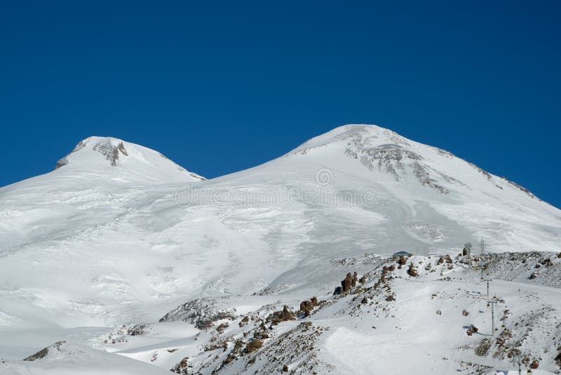 Elbrus foto de archivo. Imagen de cielo, cubo, rusia - 14289600