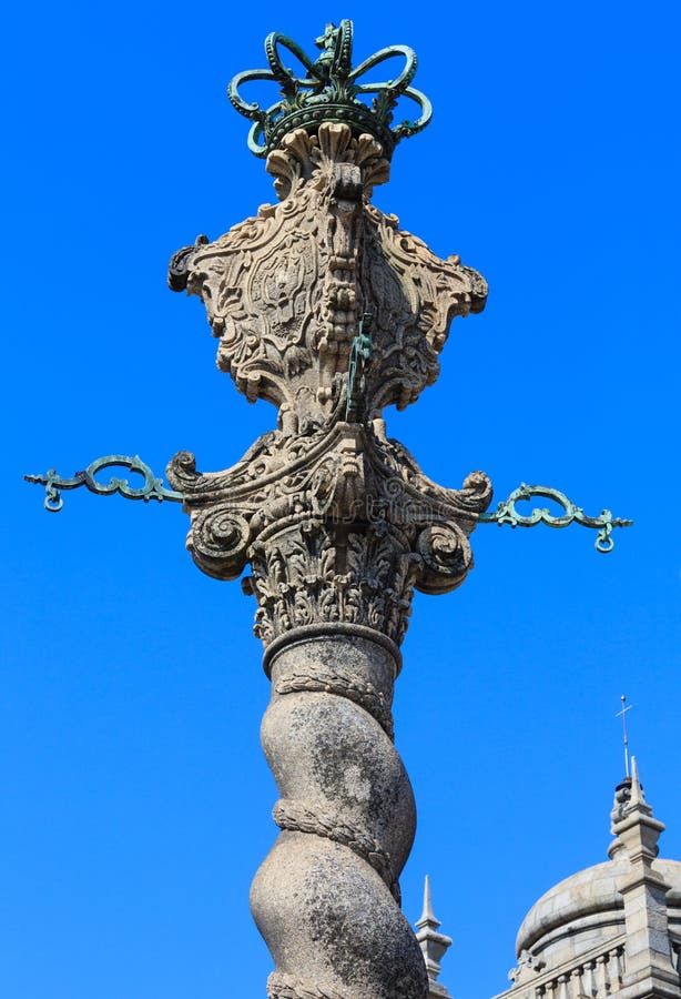 Picota Medieval, Oporto, Portugal Imagen de archivo - Imagen de ...