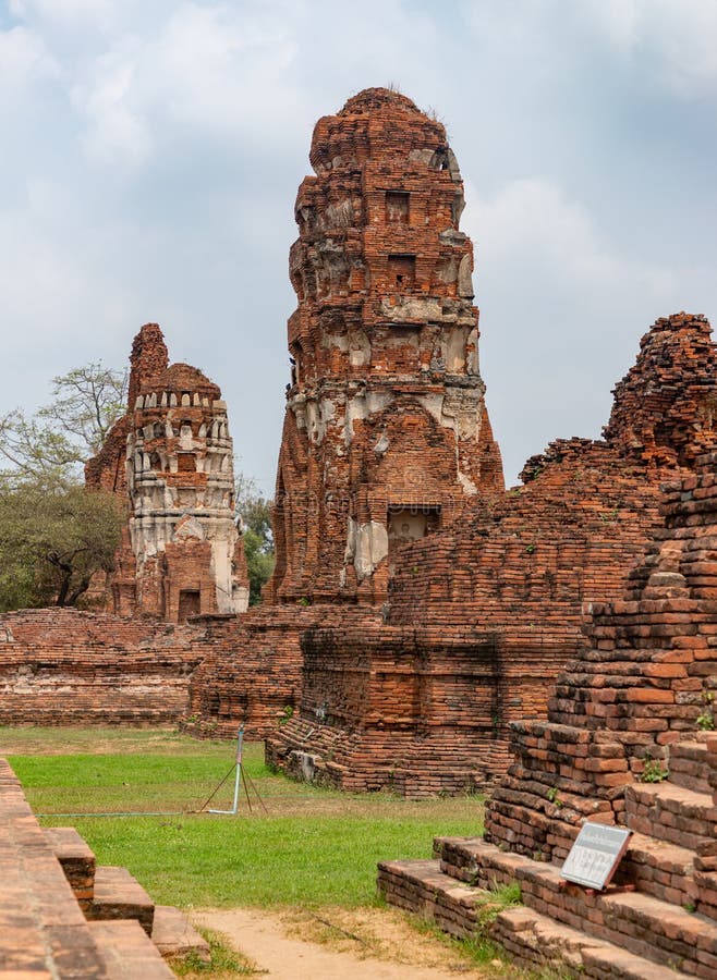 Wat Mahathat Temple stock photo. Image of ayutthaya - 322217732