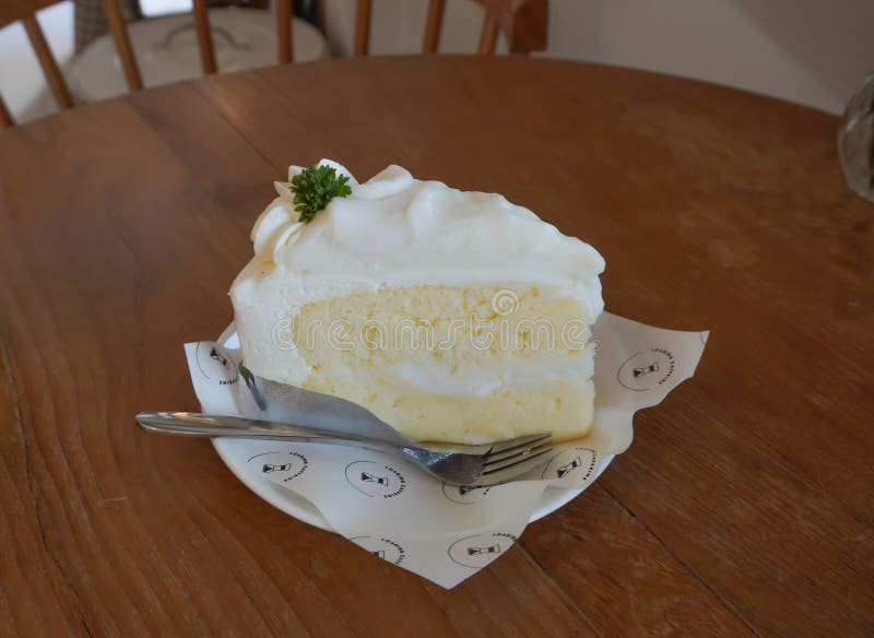 Picture Young Coconut Cake, Soft Texture, Delicious, Smooth Taste ...