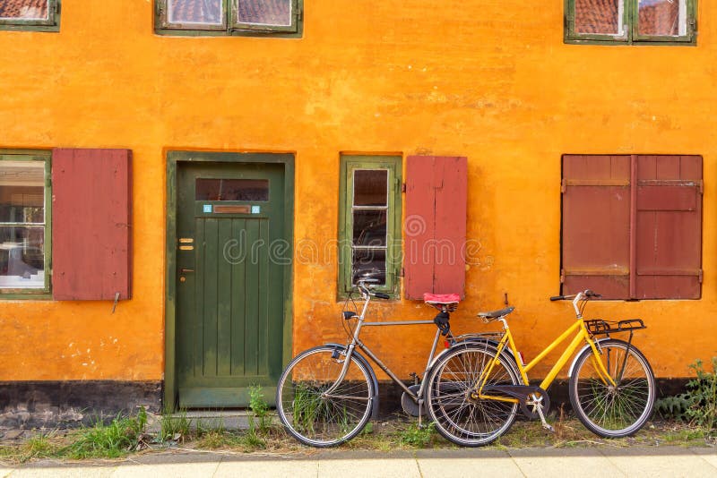 Picturesque of Copenhagen. Old Yellow House of Nyboder District with ...