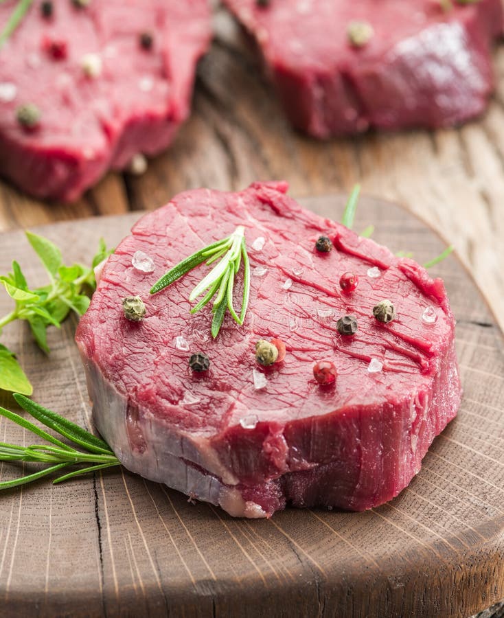 Pieces of beef tenderloin. stock image. Image of chateaubriand - 86434459