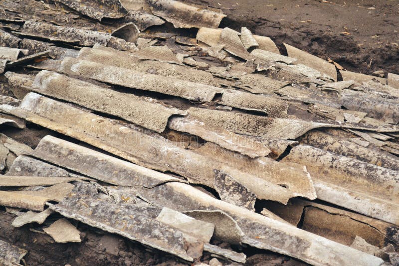 Broken slate close-up stock image. Image of pieces, roof - 158665683