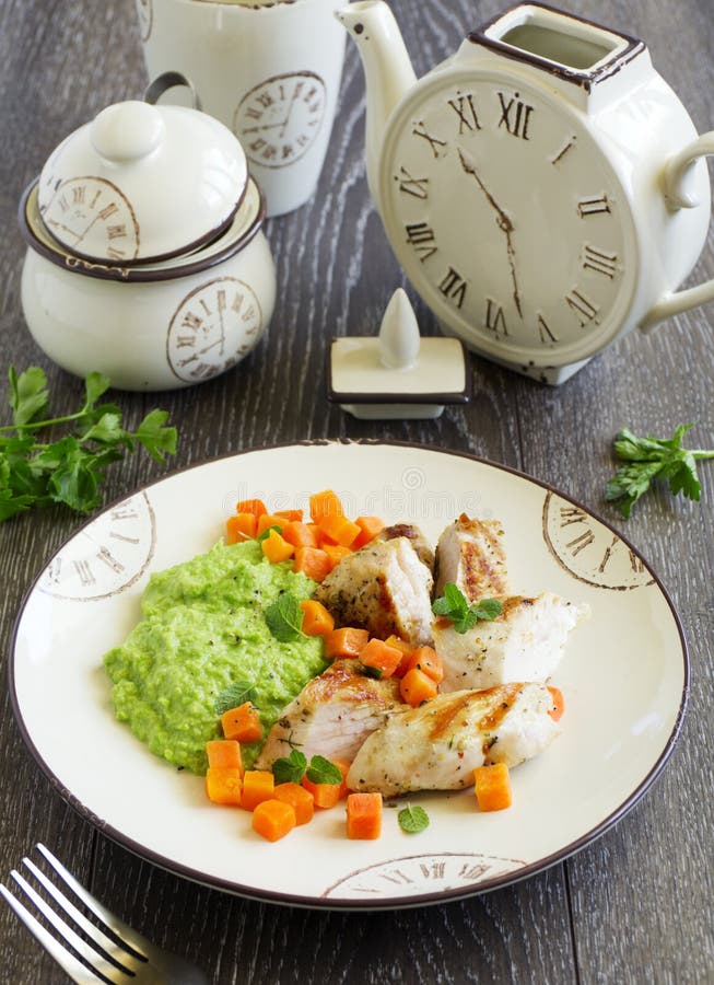 Pieces of Chicken with Pea Puree Stock Image - Image of fried ...