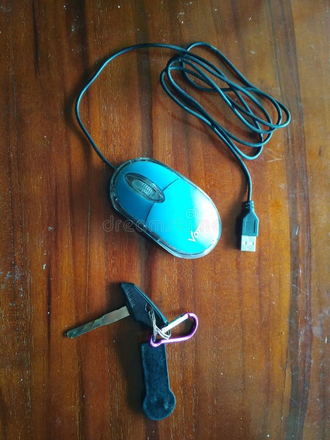 Moush Cable and Werles Computer Editorial Photo - Image of cable, ball ...