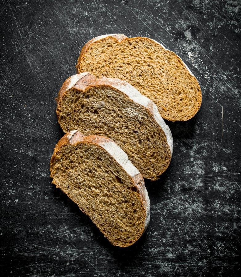 Pieces of rye bread stock image. Image of toasted, food - 146033287