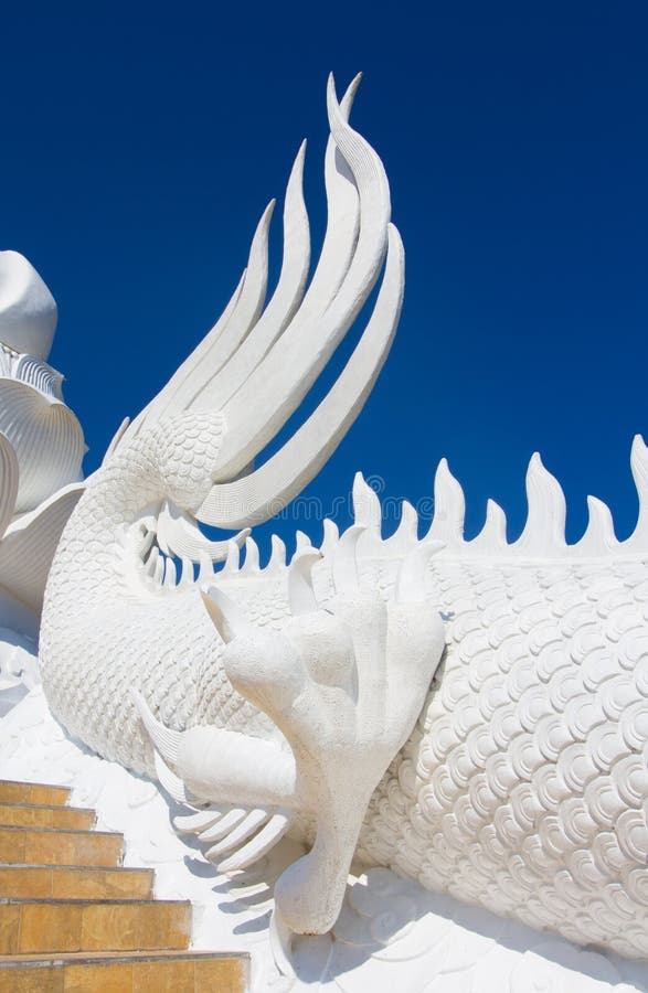 1,834 Photos de Queue De Dragon - Photos de stock gratuites et libres ...