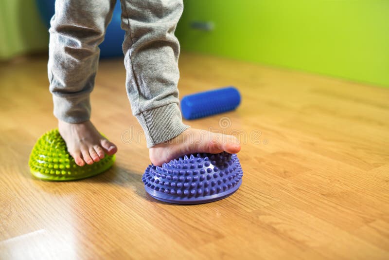 Piedi Piatti Di Esercizio Di Correzione Fotografia Stock - Immagine di ... Piedi Piatti Di Esercizio Di Correzione Fotografia Stock - Immagine di ...