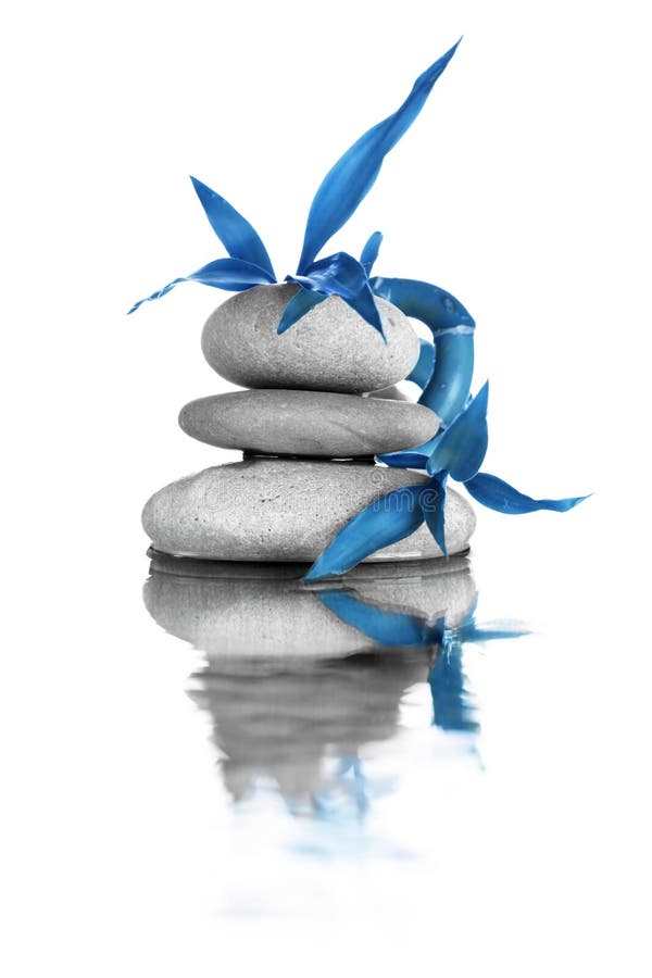 Piedras del zen imagen de archivo. Imagen de azul, calma - 12850017