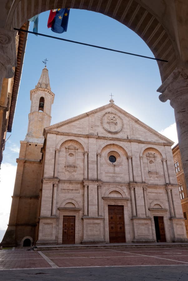 Pienza Cathedral, Tuscany stock image. Image of streets - 28848157
