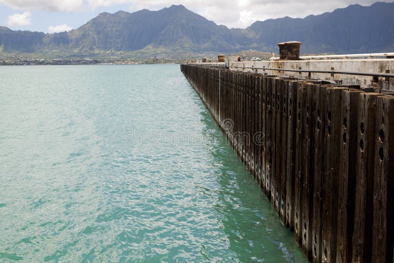 Koolau Mountain Range on East Side of Oahu, Hawaii Stock Photo - Image ...