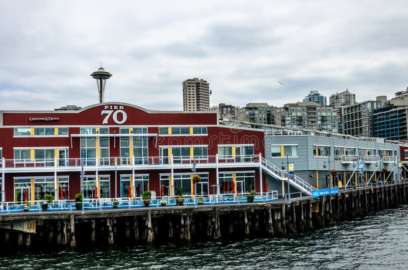 Pier 70 Viewd Von Elliot Bay, Seattle Redaktionelles Foto - Bild von ...
