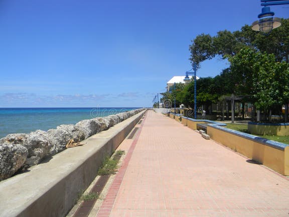 Pier walk stock photo. Image of pier, resort, ocean, tropics - 37863088
