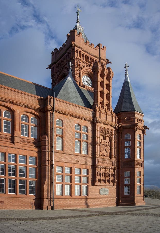 Pierhead, Cardiff Bay, Wales Stock Image - Image of assembly, pier ...
