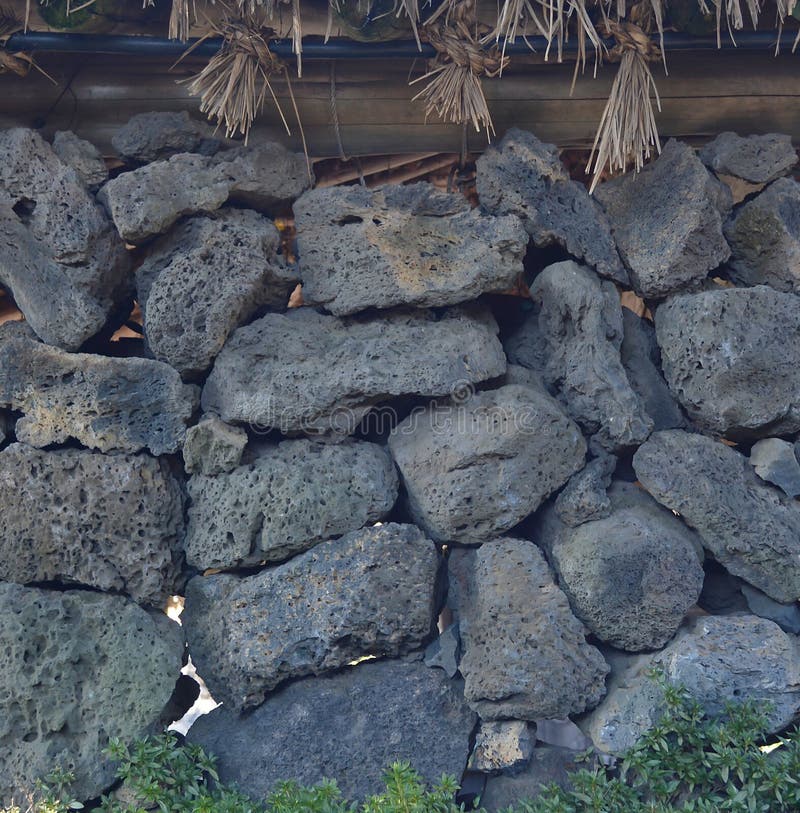 Pierre volcanique de tuile photo stock. Image du lumière - 46366090