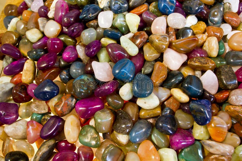 Pierres gemmes photo stock. Image du richesse, gemme, objets - 7715494