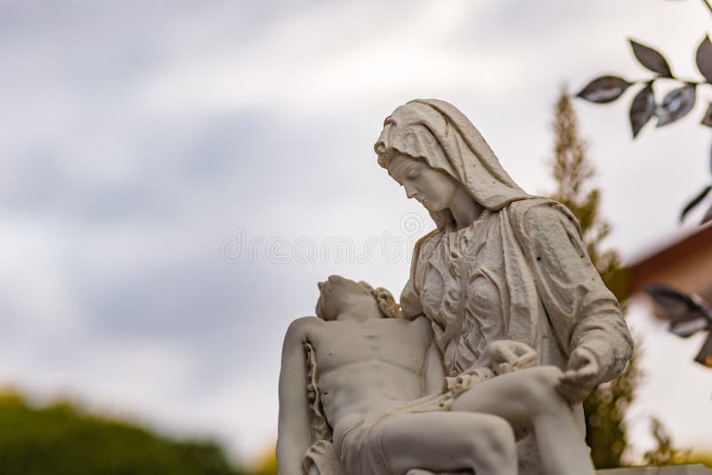 Pieta statue stock image. Image of mary, virgin, religion - 88119189