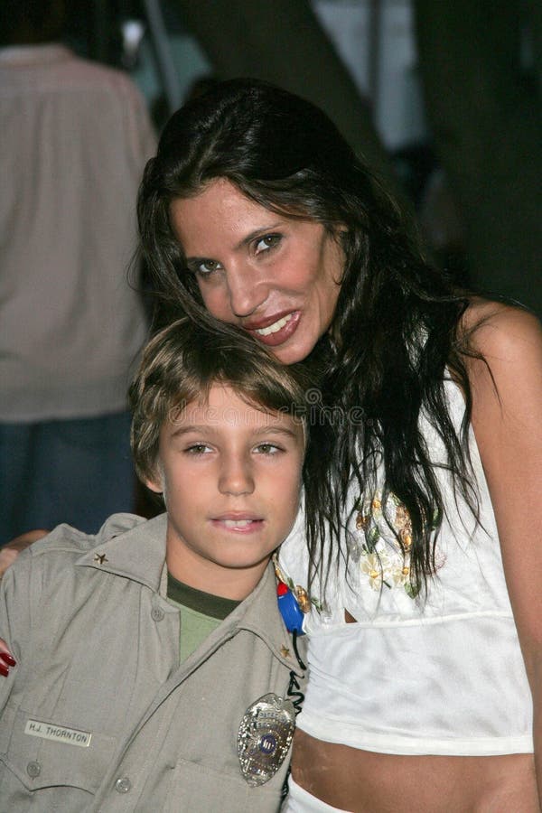 Pietra Cherniak editorial photography. Image of hollywood - 35111377