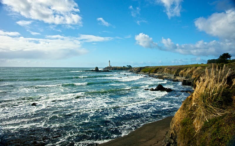 Pigeon Point Lighthouse stock image. Image of house, pigeon - 17294231