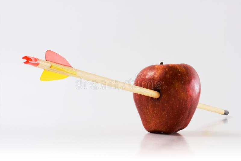 Pijl door een Appel stock foto. Image of bullseye, volledig - 4197806
