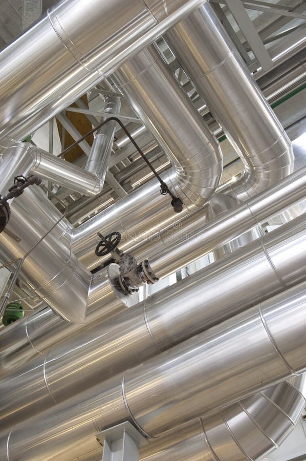 Pijpleiding stock afbeelding. Image of aansluting, ijzer - 19397109