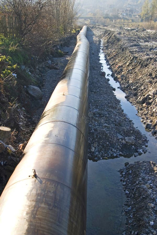 De bouw van de pijpleiding stock foto. Image of industrie - 3842436