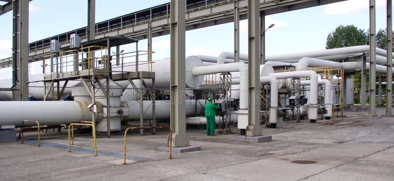 Pijpleiding stock foto. Image of petrochemisch, installatie - 4250280