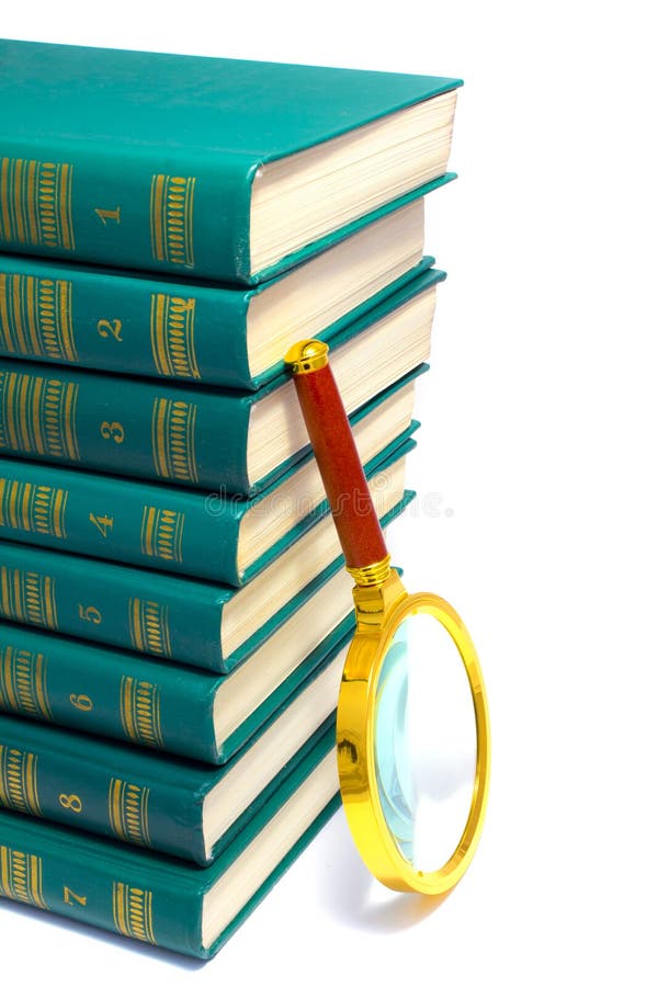 Libros y lupa foto de archivo. Imagen de estante, libro - 57488954