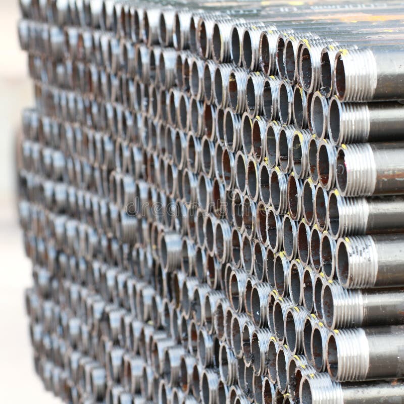Tubos roscados foto de archivo. Imagen de fabricación - 20657892