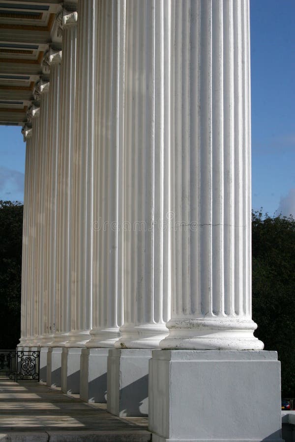 Pilares foto de archivo. Imagen de tallas, turista, londres - 23858446