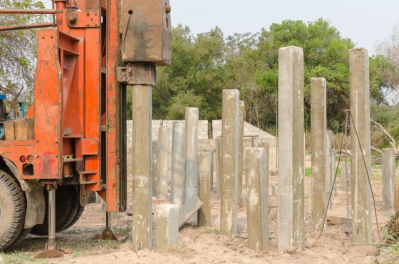 Precast Concrete Piles Driving