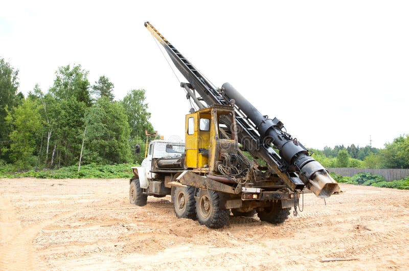 Pile driver work stock image. Image of drivers, earth - 20392001