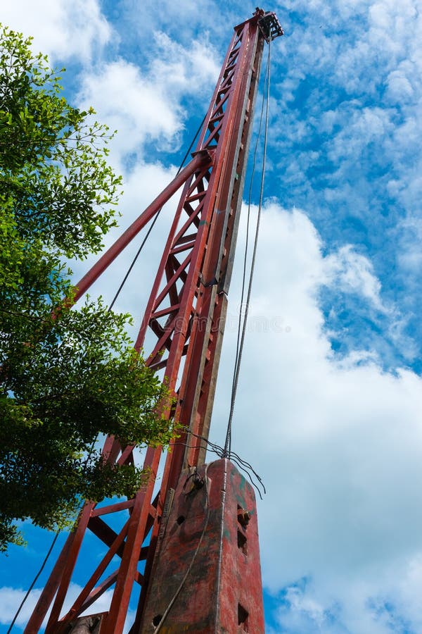 Pile driving crane stock image. Image of machine, metal - 103051481