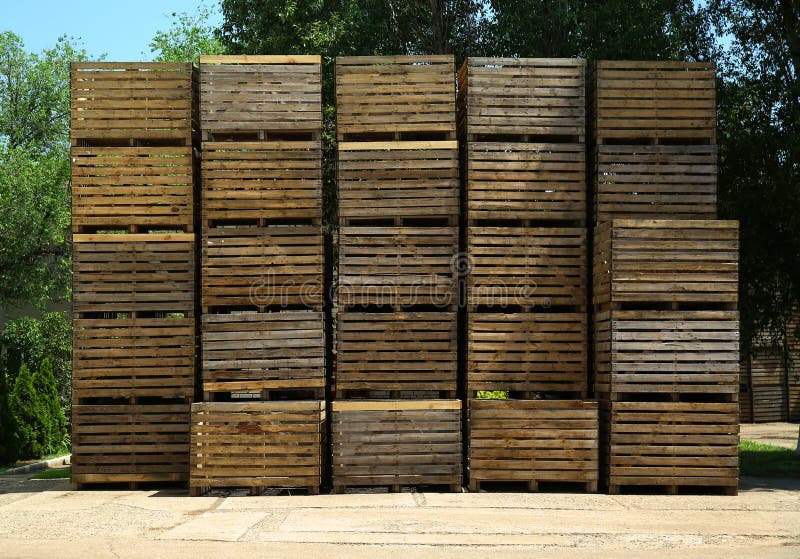 Pile of Empty Wooden Crates at Warehouse Backyard Stock Photo - Image ...