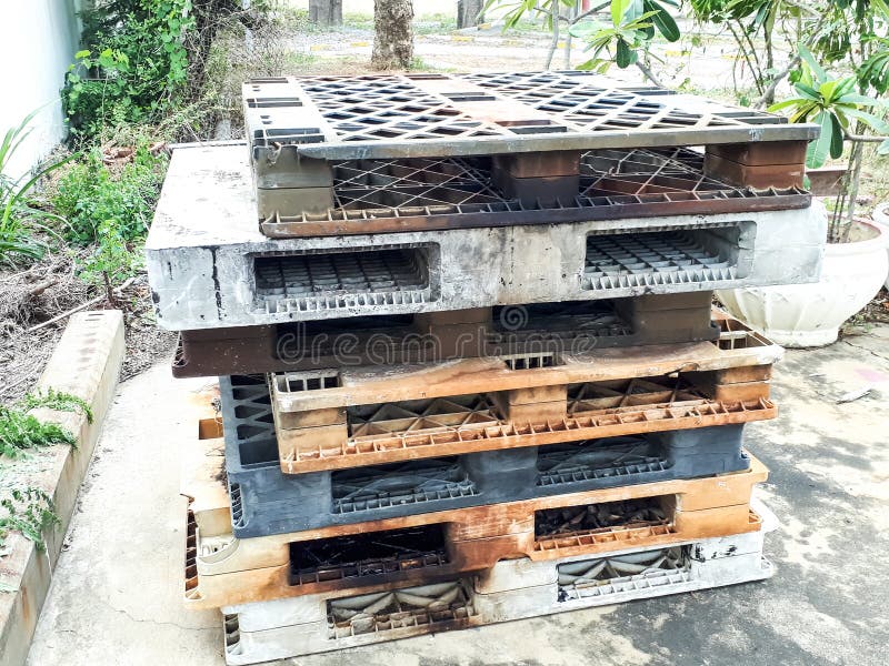 Pile of Old Plastic Pallets Stock Image - Image of beam, roof: 155238879
