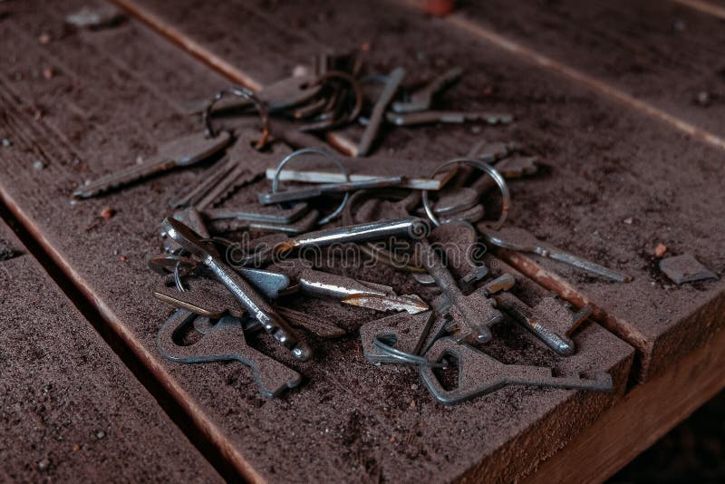 Pile of Old Rusty Keys in Dust Stock Photo - Image of retro, rustic ...