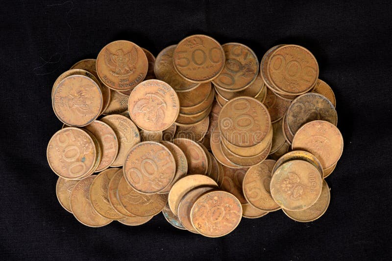 Pile of Random Gold Coins on Black Background Stock Photo - Image of ...