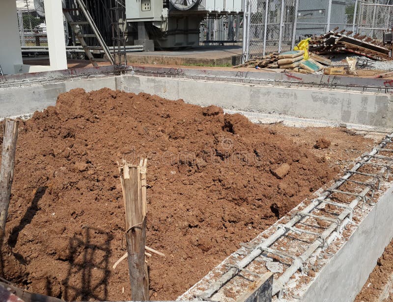 1,071 Soil Pile Street Stock Photos - Free & Royalty-Free Stock Photos ...