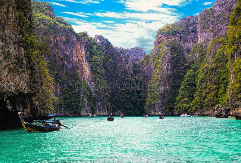 Pileh Bay Blue Lagoon in Summer Day at Phi Phi Island, Krabi, Thailand ...