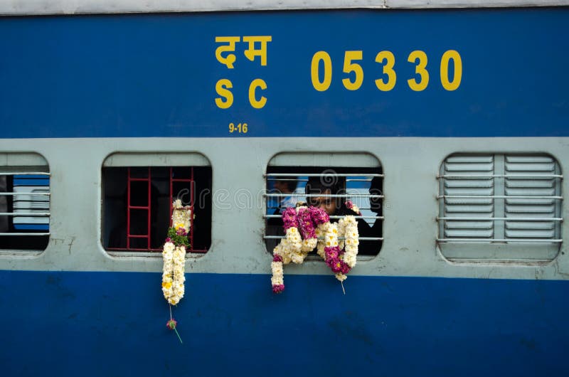 Gewohnheit Malte Indischen LKW Auf Indien-Nepal-Grenze in Sonauli ...